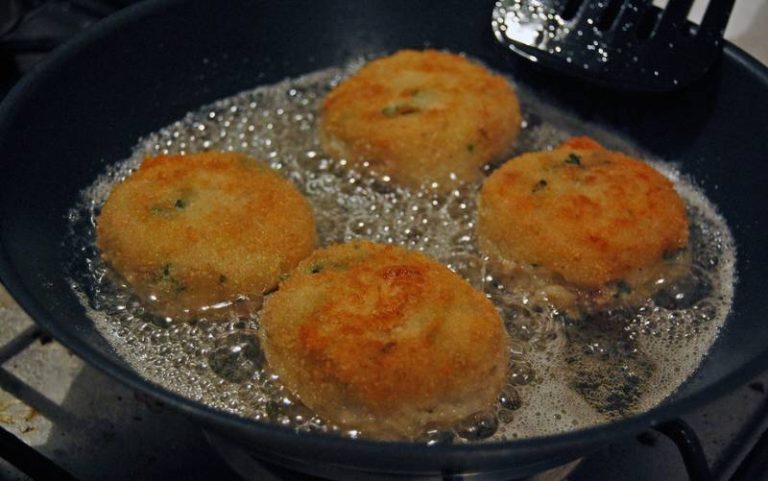 Key Chinese Ingredients and Cooking Methods for Beginners