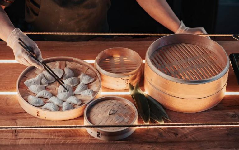 Key Chinese Ingredients and Cooking Methods for Beginners