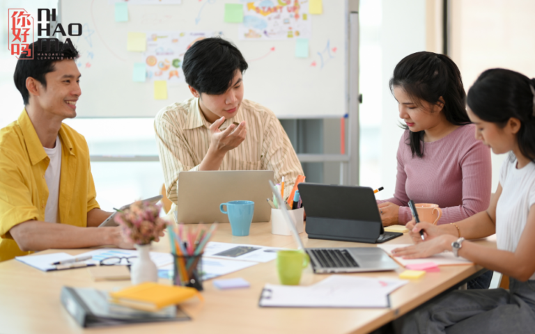 How To Introduce Yourself In Chinese: Phrases For Beginners